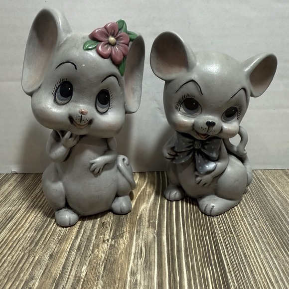 The Unbranded Brand | Small Pets | Vintage Ceramic Mice Set Wbig Eyes ...